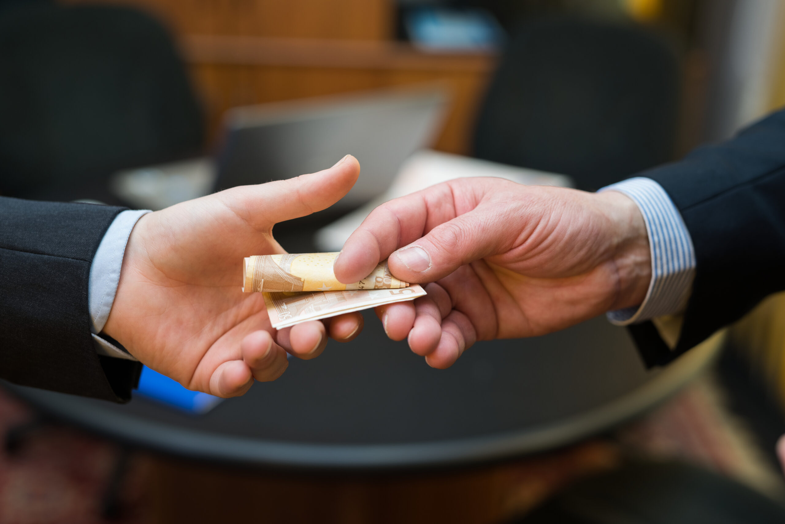 Fighting bribery and corruption: How advanced analytics can help auditors